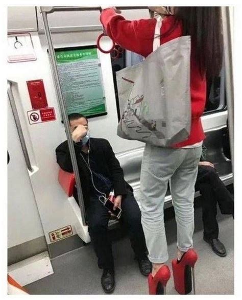 지하철 빌런 논란 유머 움짤 이슈 에펨코리아