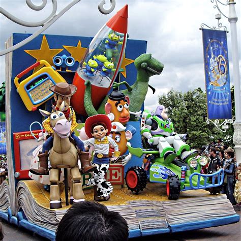 Toy Story Float Disneyland Paris