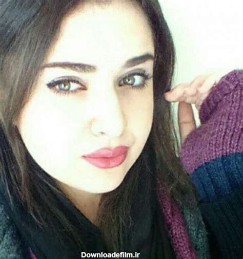 عکس دختر چشم سبز ۱۲ ساله