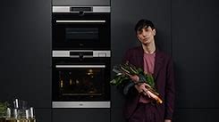 Built In Single And Double Ovens Aeg