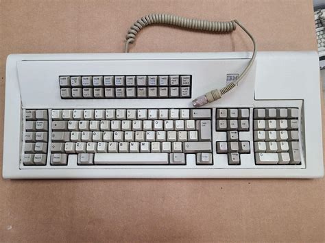 Vintage Ibm Model F 122 Keyboard Buckling Spring 3270 6110347