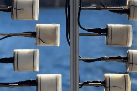 Long Distance Low Power Underwater Communication