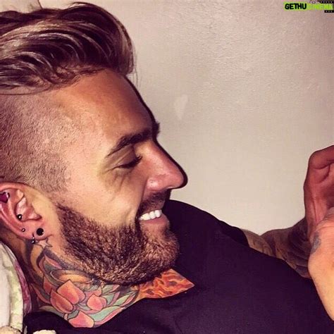 Aaron Chalmers Wiki Biography Age Gallery Spouse And More