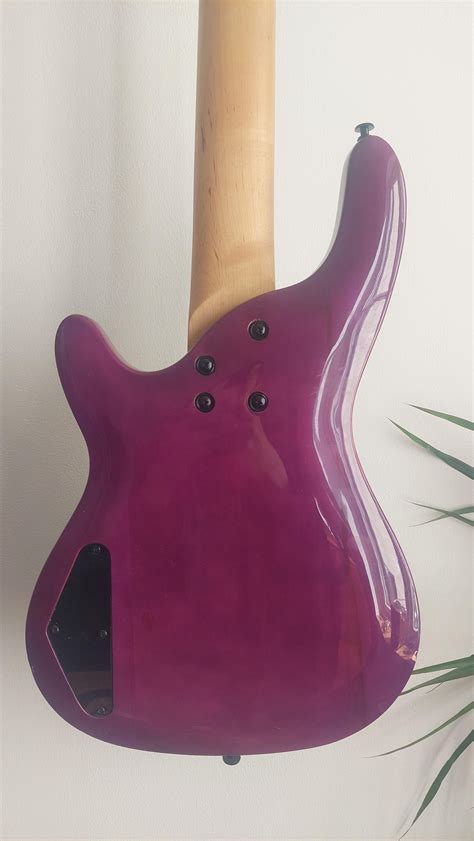 Im Sorry But Can Anyone Identify This Bass Rbassguitar