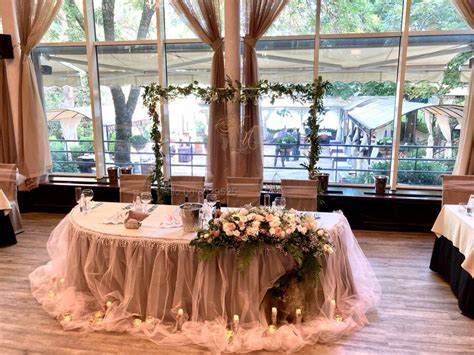 Украса за сватба Празнични Кетъринг София Сетове за украса под наем 1 Гръб конс