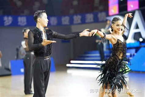 为什么拉丁舞者一定要大浓妆呢？ 知乎