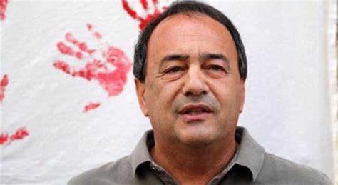 Mimmo Lucano Cadono Le Accuse Contro Lex Sindaco Di Riace La Sentenza Della Corte Dappello