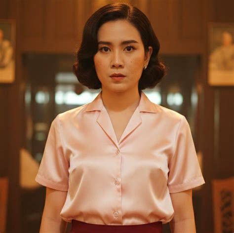 วันวันของคนดูซีรี่ย์ก็งี้แหละ แย่มาก 555555555 สรุปไม่รู้ว่ามือไปโดนนม หรือนมไปโดนมือ แล้วอี