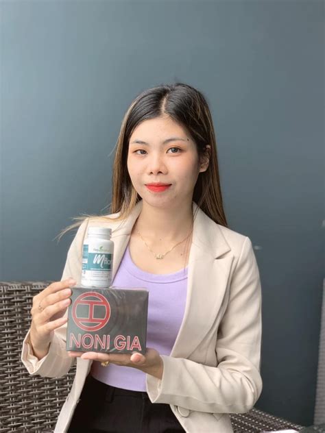 ស្រី អេង