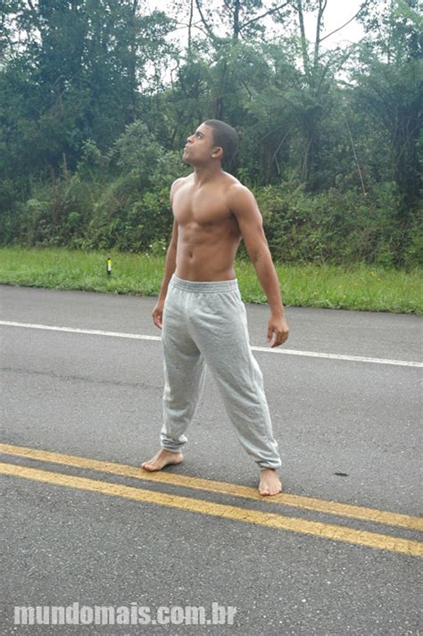 Mega Rola Grossa Paus Grandes Em Moletom Sem Cueca