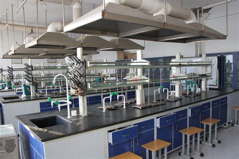 研究生实验室长啥样？有没有网上的那么高大上？今天来一探究竟 搜狐大视野 搜狐新闻