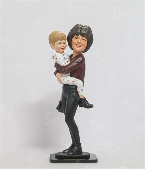 Tượng đôi nữ Funface Đẹp Độc chinh phục khách hàng