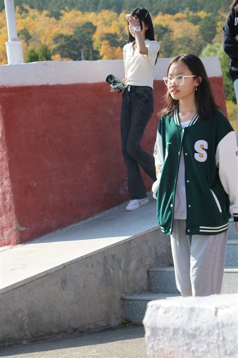 ДУНД АХЛАХ СУРГУУЛИЙН “nairamdal Day” ХӨТӨЛБӨР Олонлог Академи сургууль