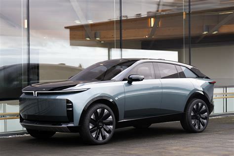 Tata Avinya X Concept Is The Range Rover Velars Indian Cousin With A Lancia Face Carscoops