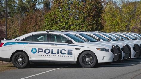 Gwinnett County Crime Woman Shot At Neighbors Door