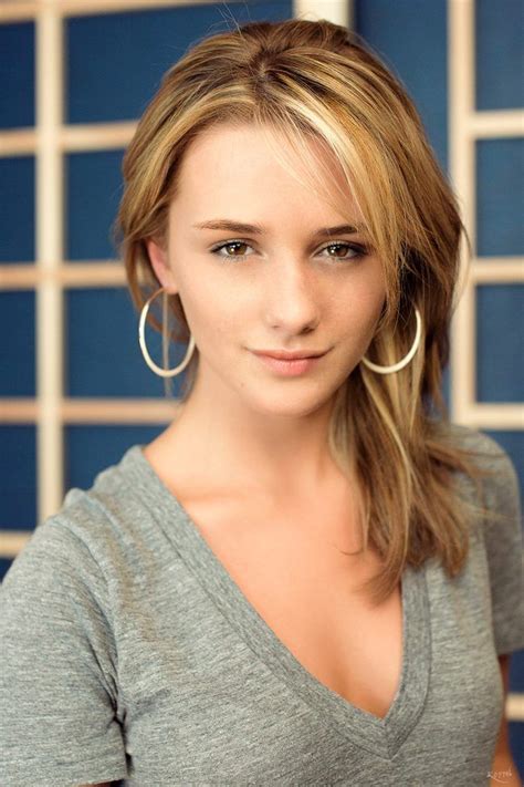 Addison Timlin Scrolller