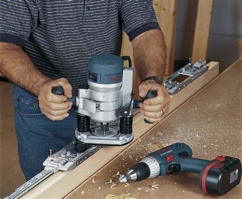 The Versatile Bosch 1617evspk Wood Router Review