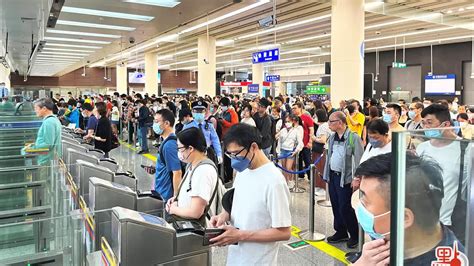 內地去年港澳台出入境人員183億人次 升近3倍 兩岸 點新聞