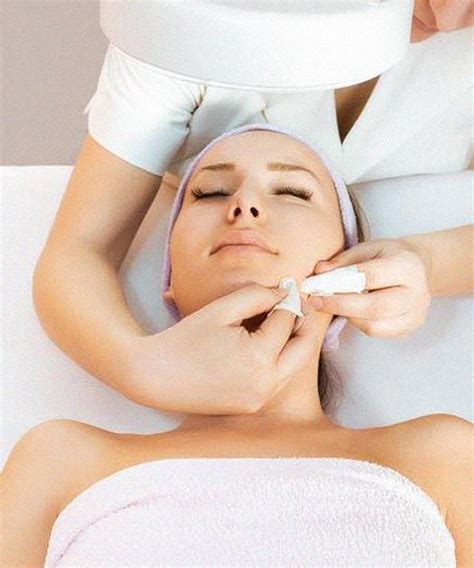 Deep Pore Extraction Luna Esthetics