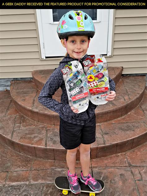 A GEEK DADDY Tech Deck