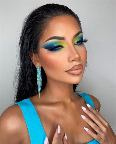 Pin De Carly Van Vuuren Em Makeup By Alinna Ideias De Maquiagem