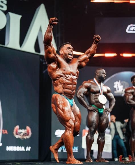 Мистер Олимпия 2023 Дерек Лансфорд Derek Lunsford бодибилдинг результаты соревнований
