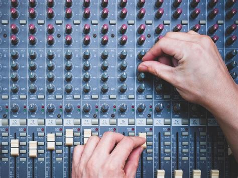 How To Use Sound Effects On A Mixer Audiolover