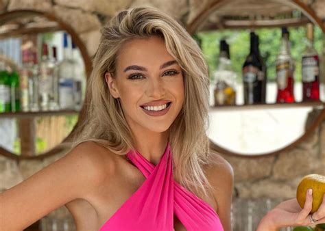 Veronika Vorname Veronika Herkunft Statistik Und Bedeutung Gcxi