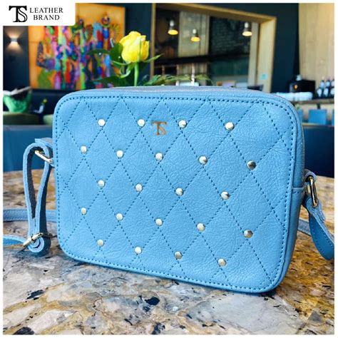 Ts Загварын код B 18 Загварын нэр Ширээст Зориулалт Эмэгтэй өдөр тутам чөлөөт Материал