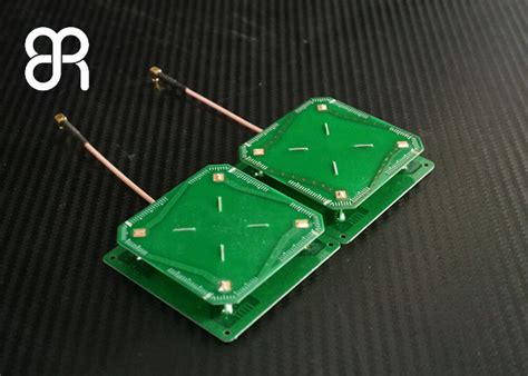 Circular Polarization Uhf Rfid Reader Antenna Small Size Mmcx Connector Type