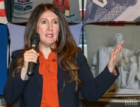 Американският посланик Херо Мустафа с музикално предизвикателство Информационна агенция ПИК