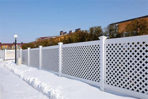 Different Types Of Fences To Spruce Up Your Yard Tna Concrete