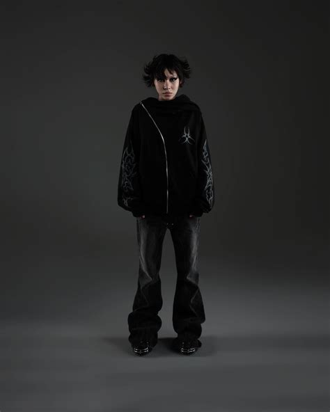 𝐂𝐎𝐙𝐘 𝐜𝐨𝐦𝐦𝐮𝐧𝐢𝐭𝐲 ｡ ｡ Look 6 Chaos Wizard Hoodzip Devil Wears Cozy