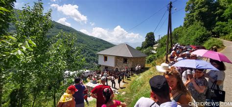 Фото видео Во Галичник се венчаа охриѓанката Елисавета Булоска и галичанецот Оливер