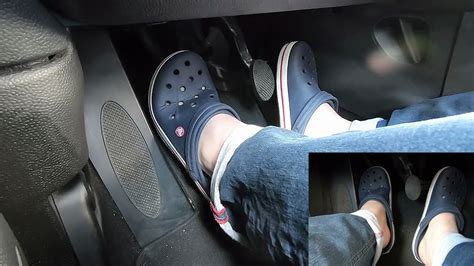 Pedal Pumping 316 Driving Bmw Mini With Crocs Crocbrand Clog Clogs