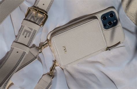 U M Te Crossbody Na Telefon Tady Je D Vod Pro Do Tohoto Dopl Ku Investovat Extrafit Cz