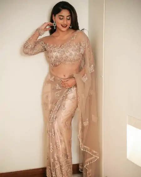 Nishvika Naidu Hot Pics And Photo In Saree