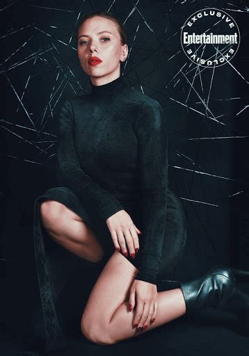 คุณแม่ยืนหนึ่ง สการ์เลตต์ โจแฮนส์สัน ถ่ายแบบให้นิตยสาร Entertainment Weekly Sf Cinema