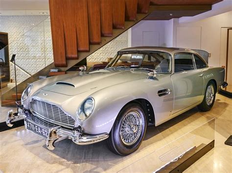 【写真蔵】世界25台限定で復刻されたボンドカー、アストンマーティン Db5「ゴールドフィンガー コンティニュエーション」 Webモーターマガジン
