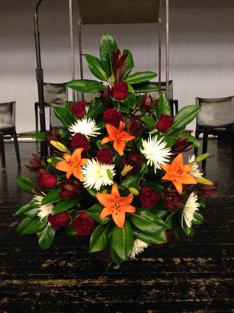 16 Vt Stage And Podium Flowers Ideas Floral Design Flowers Arrangement