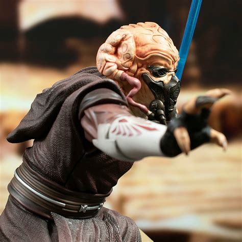Plo Koon Premier Collection Statue Gentle Giant