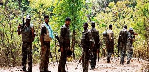 भारतीय सुरक्षा दलाला मोठे यश छत्तीसगडमधील दक्षिण बस्तरमध्ये चकमकीत 12 नक्षलवाद्यांना कंठस्नान