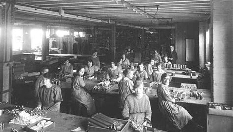 History Of The British Army Torch Flashlight Through Wwi Wwii