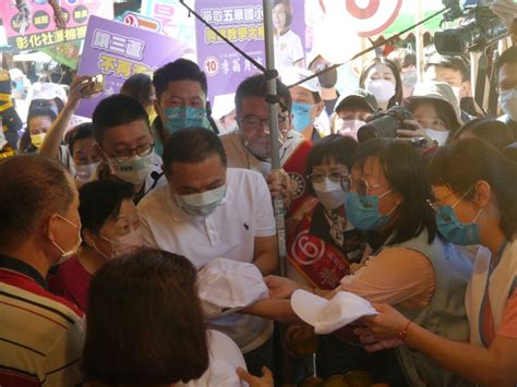 侯友宜請假首日攻綠營票倉 推18歲公投、掃街衝氣勢 政治快訊 要聞 Nownews今日新聞