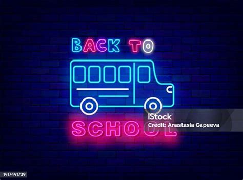 학교 네온 라벨로 돌아 가기 파란 학교 버스 교육을위한 여행 반짝이는 인사말 카드 벡터 스톡 일러스트레이션 0명에 대한 스톡 벡터 아트 및 기타 이미지 Istock