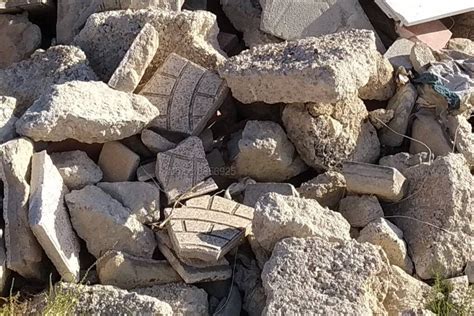 Контейнери за отпадъци под наем Варна Извозване на строителни отпадъци и стари мебели