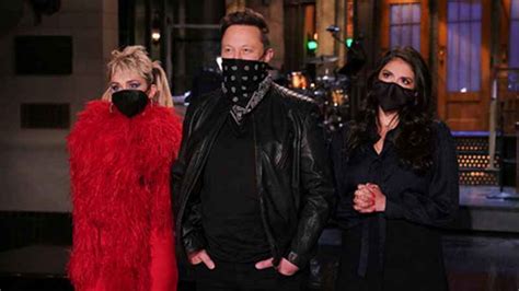 Elon Musk Shows Humility And Hubris As Snl Host 5
