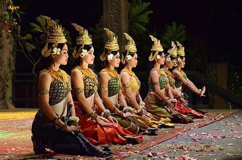 Trang Phục Dân Tộc Khmer Vẻ đẹp Của Tín Ngưỡng Và Tôn Giáo Yody