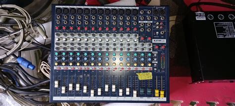소리전자 Soundcraft Epm12 믹서
