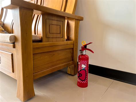 居家安全必備！hello Kitty家用滅火器，親子超萌實用品 正德防火 劈腿女孩yaya